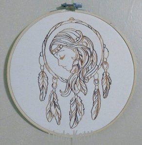 Free Machine Embroidery – Dreamer Dream Catcher – Needle Work